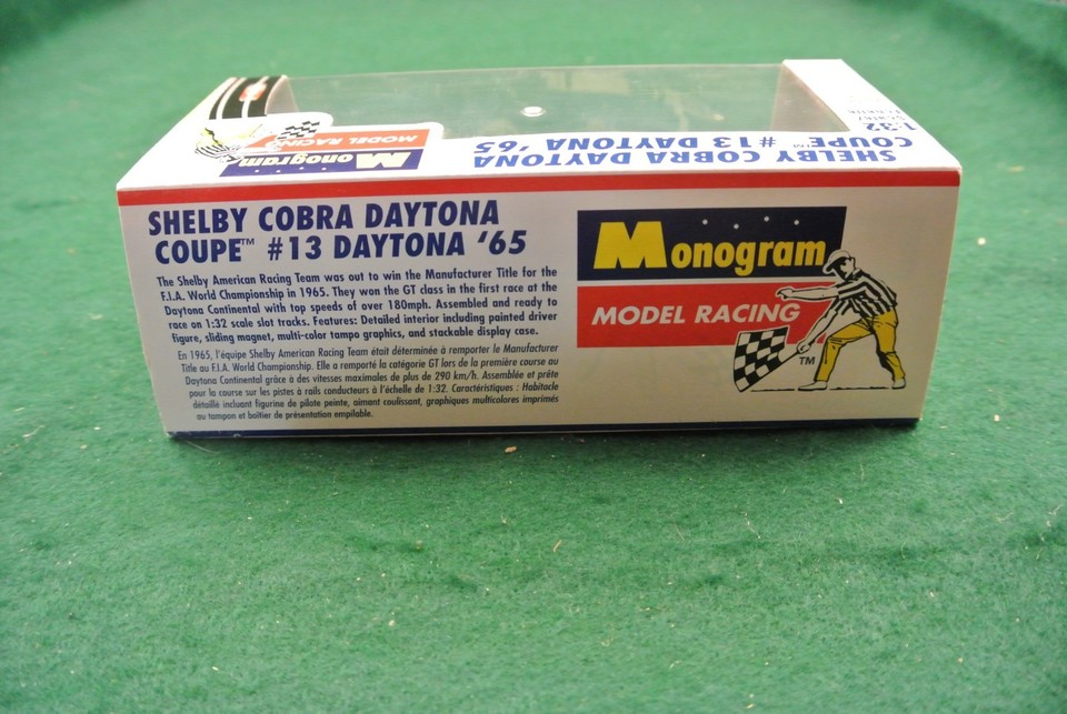 Revell Monogram 85-4852 1:32 Shelby Cobra Daytona Coupe #13 Daytona '65 ...
