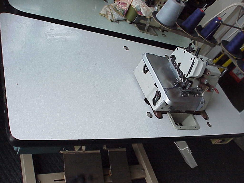 BROTHER INDUSTRIAL SEWING MACHINE 3 or 5 THREAD OVERLOCKER with light ...