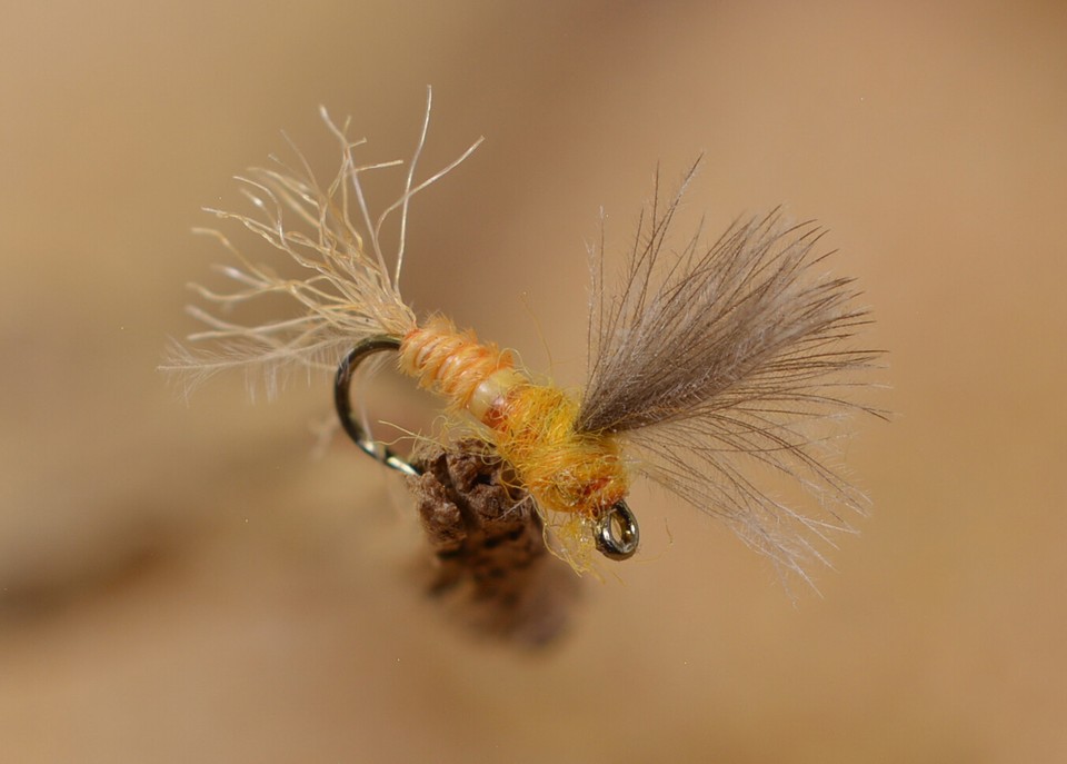 12 Flies CDC Comparadun Mayfly Dry Fly - Mustad Signature Fly Hooks | eBay