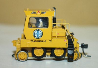 FACTORY DIRECT TRAINS HO TRACK MOBILE BNSF DC SWITCHER - NIB | eBay