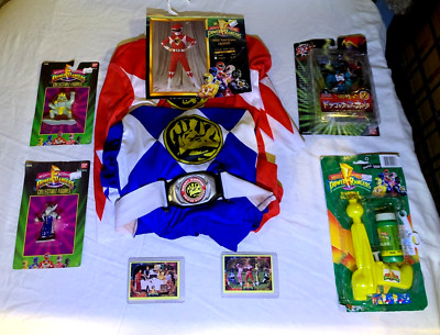 Power Ranger lot, three figures one bubble blaster 2 collector cards 1 ...