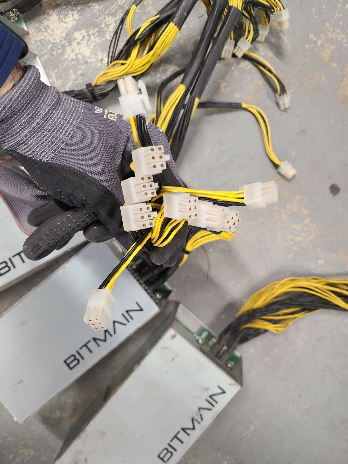 Bitmain APW3 Power Supply PSU Antminer 100-264V 1600W 10x PCI-E Plugs ...