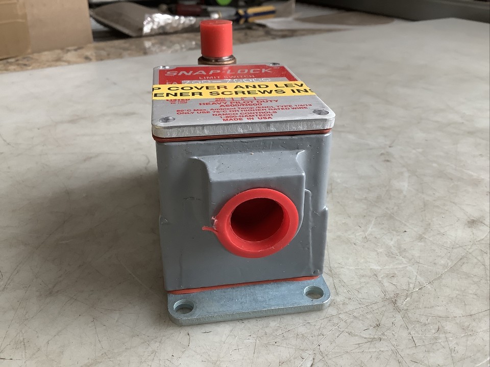 NAMCO EA700-70000 SNAP-LOCK LIMIT SWITCH 678 | eBay