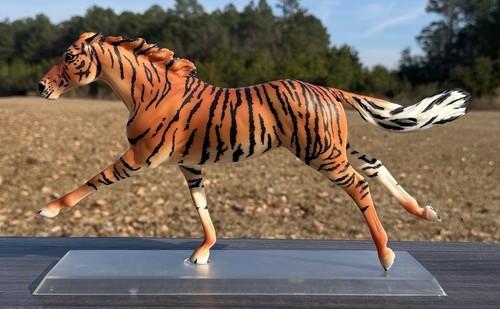 Breyer 2015 Web Special “Padma” Tiger Pattern Big Cat Series | eBay