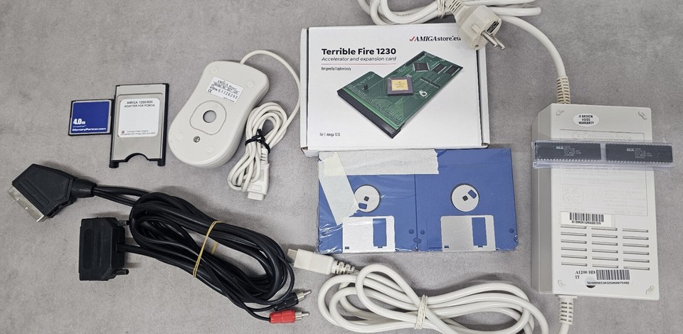 Commodore Amiga A1200 HD Escom With 128Mb Expansion + Games | eBay UK