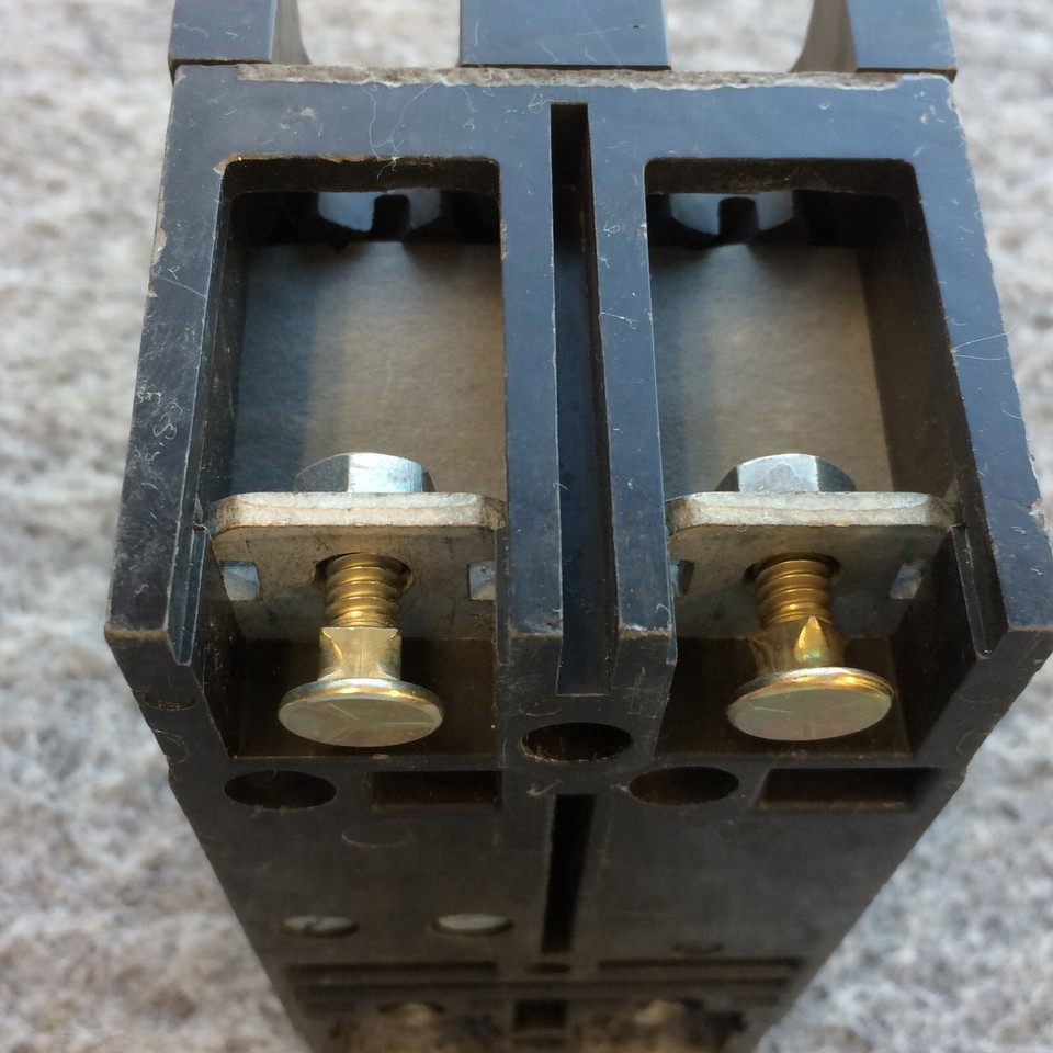 Cutler Hammer CC2200 200 Amp 2 Pole Circuit Breaker Type CC Lugs ...