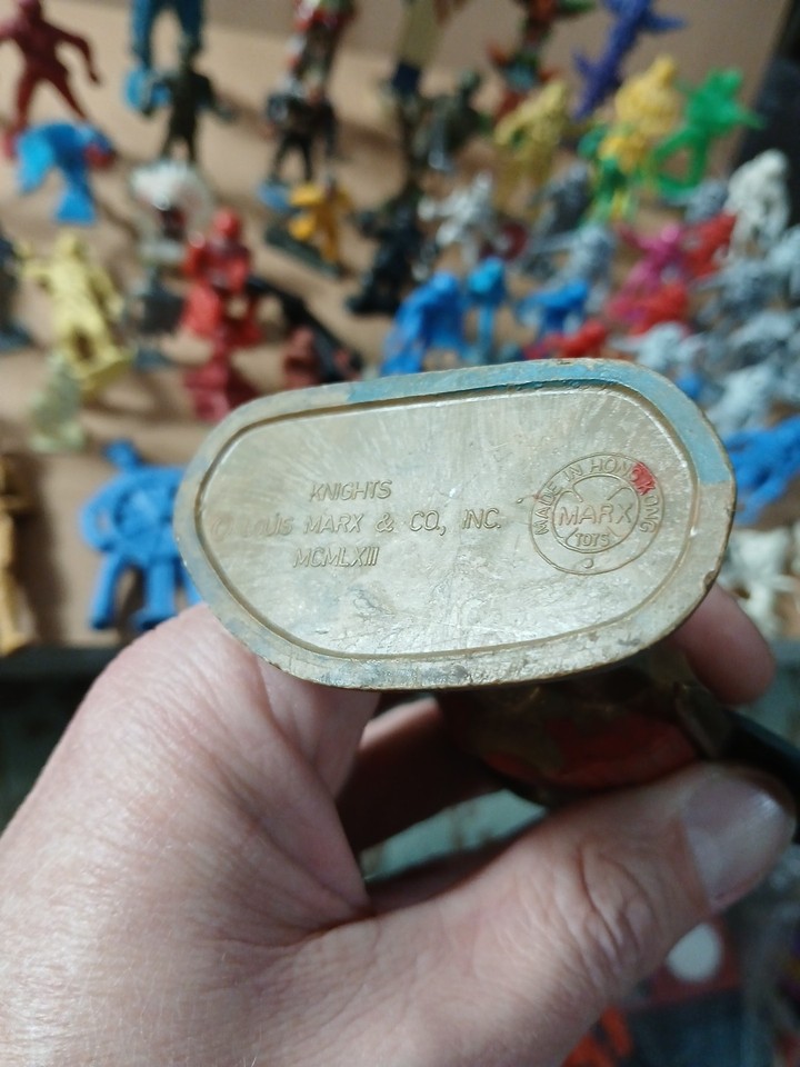 Vintage Lot Of 70 Plastic Metal Rubber Wood Toy Soldiers,Spacemen ...