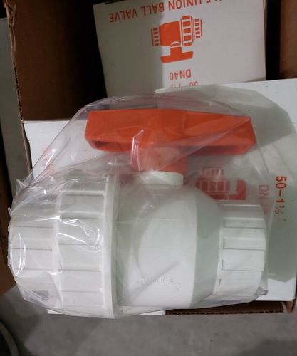 (2) SINGLE UNION BALL VALVE 1 1/2 " DN40 S4-015 W WHITE PVC LOT OF 2 ...