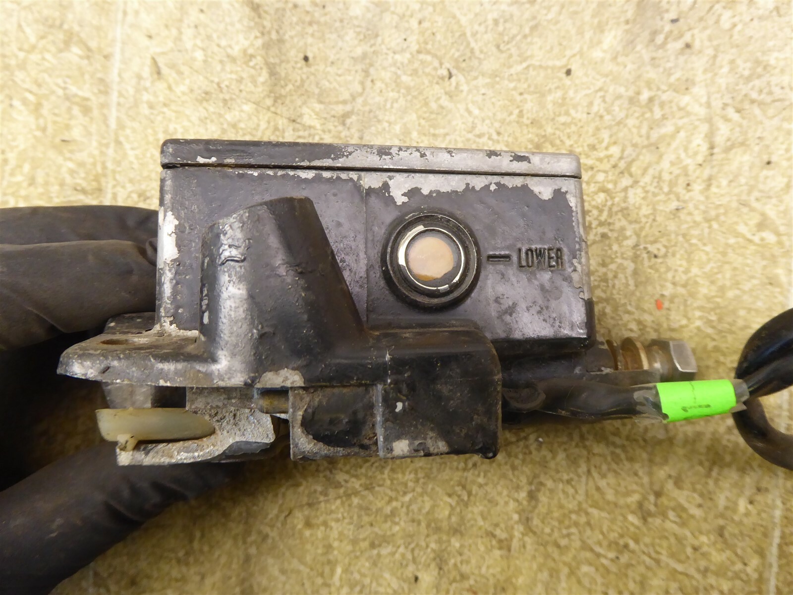 1982 Kawasaki KZ440 LTD K701) front brake master cylinder for parts | eBay