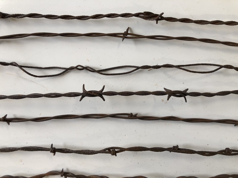 10 ANTIQUE BARBED BARB WIRE FENCE STRANDS FARM & RANCH COLLECTIBLES | eBay