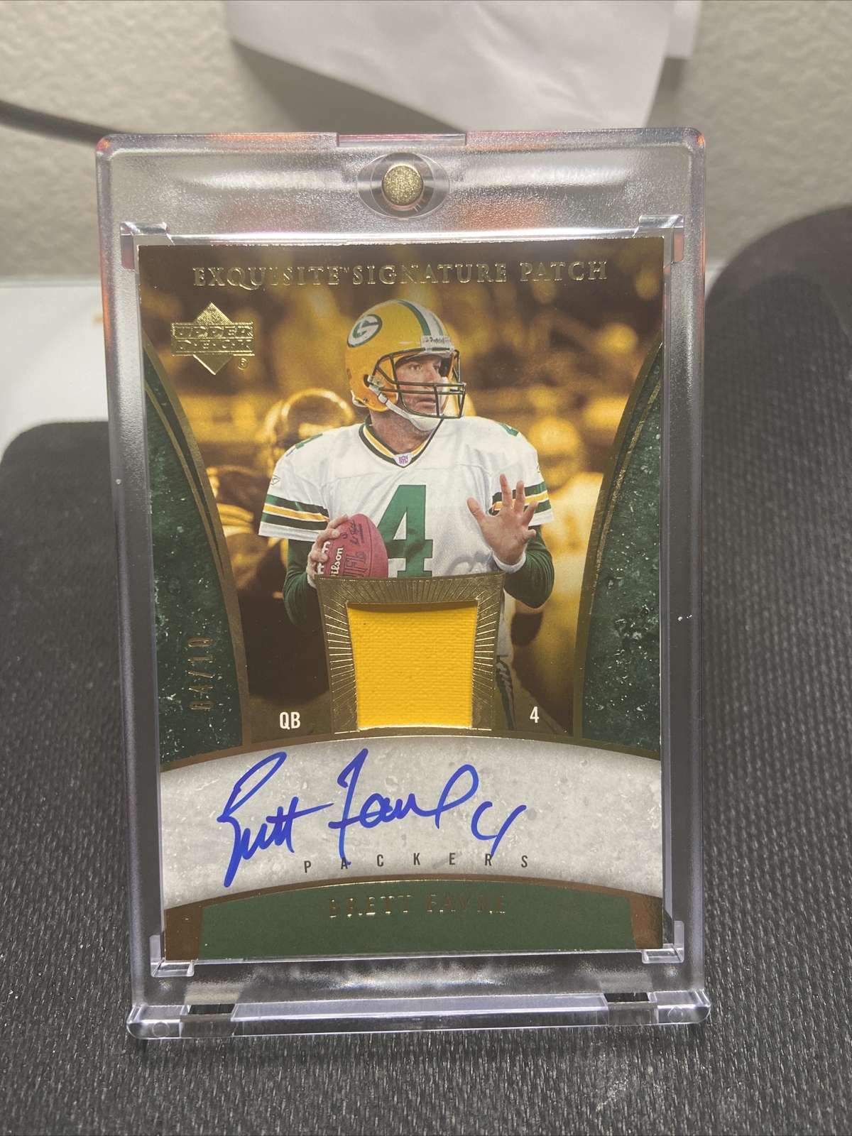 Brett Favre | Autographed Football Memorabilia & NFL Merchandise