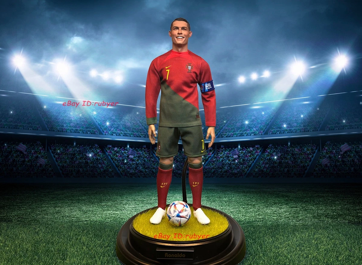 Ronaldo Standing