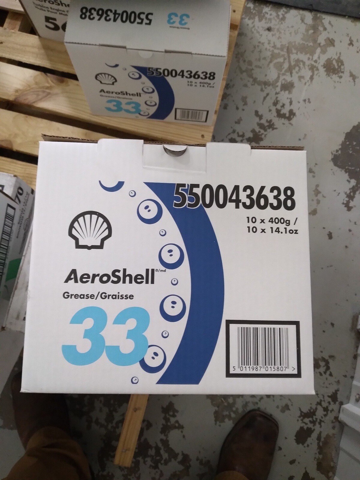 AeroShell 33 Grease Case (10 Tubes) | 550043638 | Canada | Aftermarket