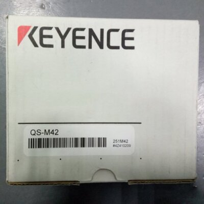 one NEW KEYENCE Hybrid Stepper Motor QS-M42 in box Free shipping #YP1 ...