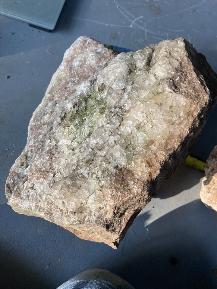 43.8 lb Texas Huge Quartz Boulder. Yard, collecting, landscaping ...