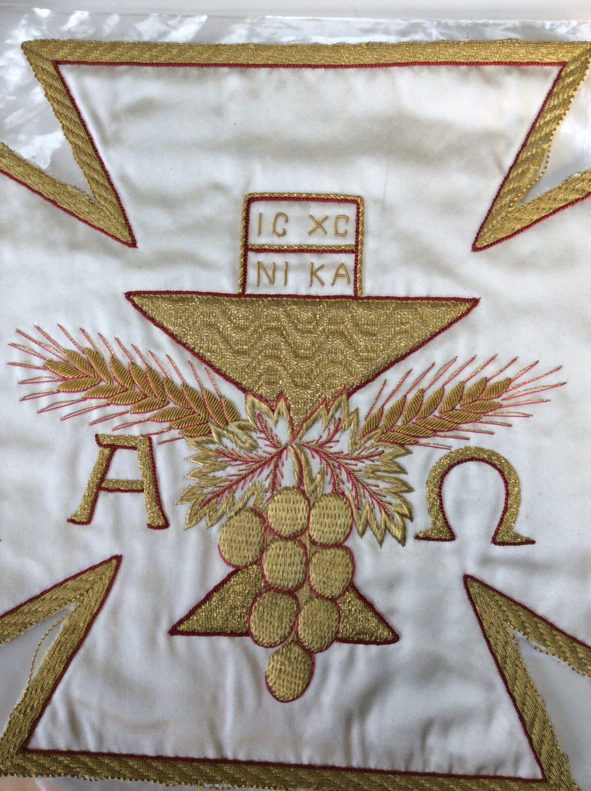 embroidered emblem vestments Priests Vestments decoration hand made ...