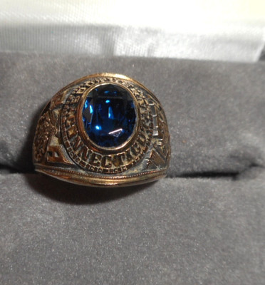 1974 Southern Connecticut State College 10K Gold Class Ring (Size 9) | eBay