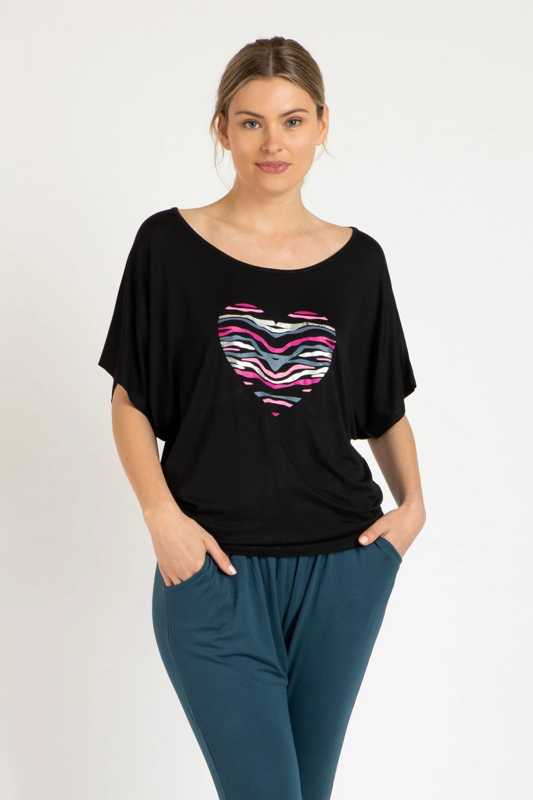 Betty Basics Maui Tee in Black with Amore Print | eBay