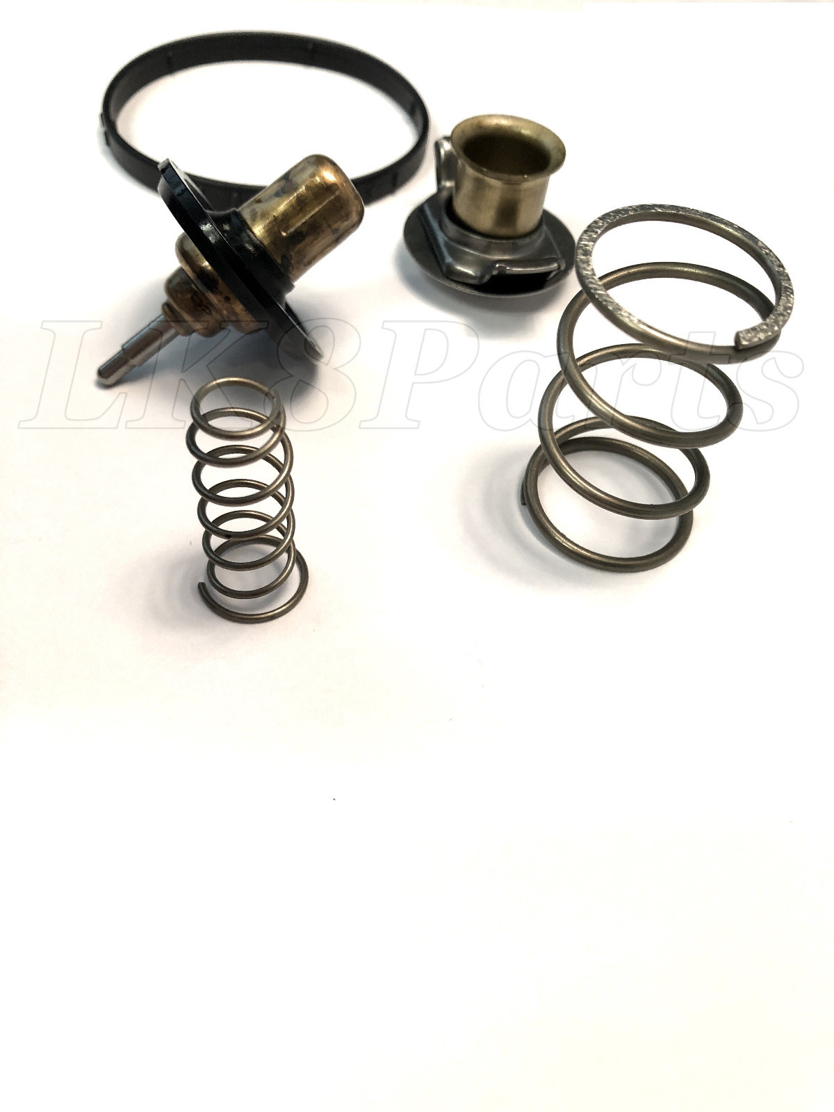 Land Rover LR3 Ranger Rover and Sport Thermostat Kit with Gasket ...