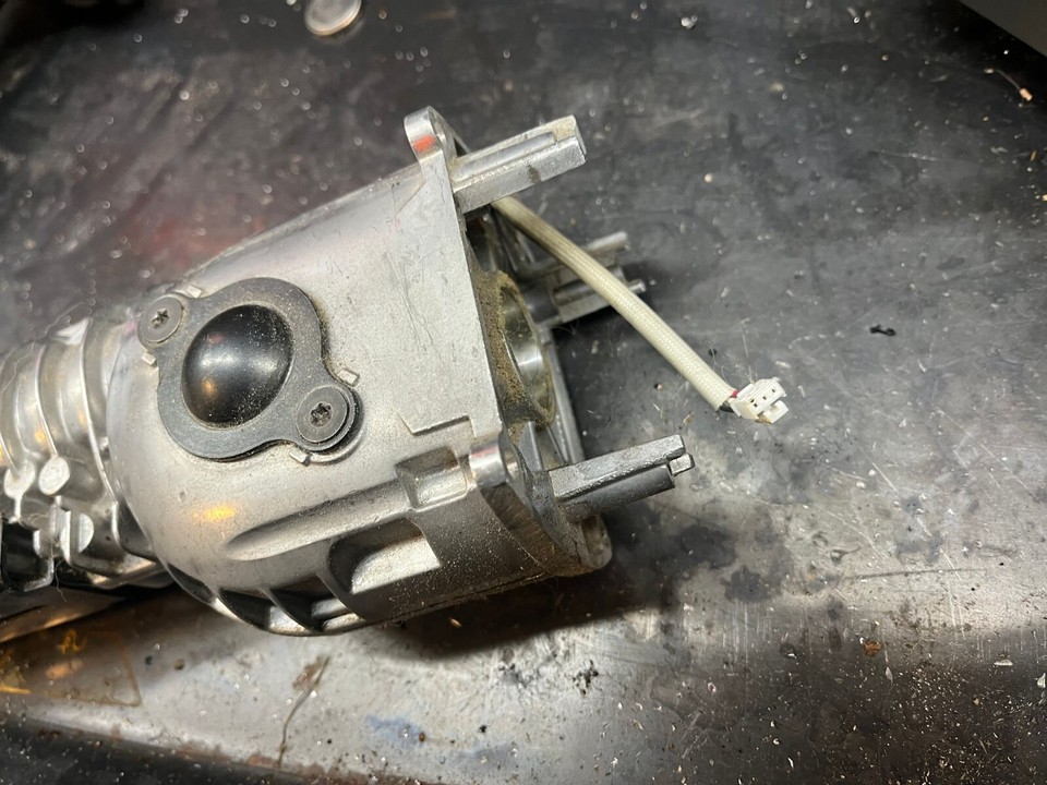 Milwaukee M18 Fuel 2821-20 Fuel Sawzall Gearcase Assy w/ More -- #ML28 ...