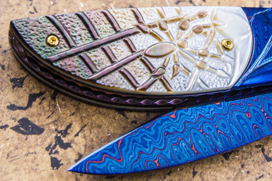 Suchat Jangtanong Custom Folding Knife Color Damascus Black Pearl Carve ...