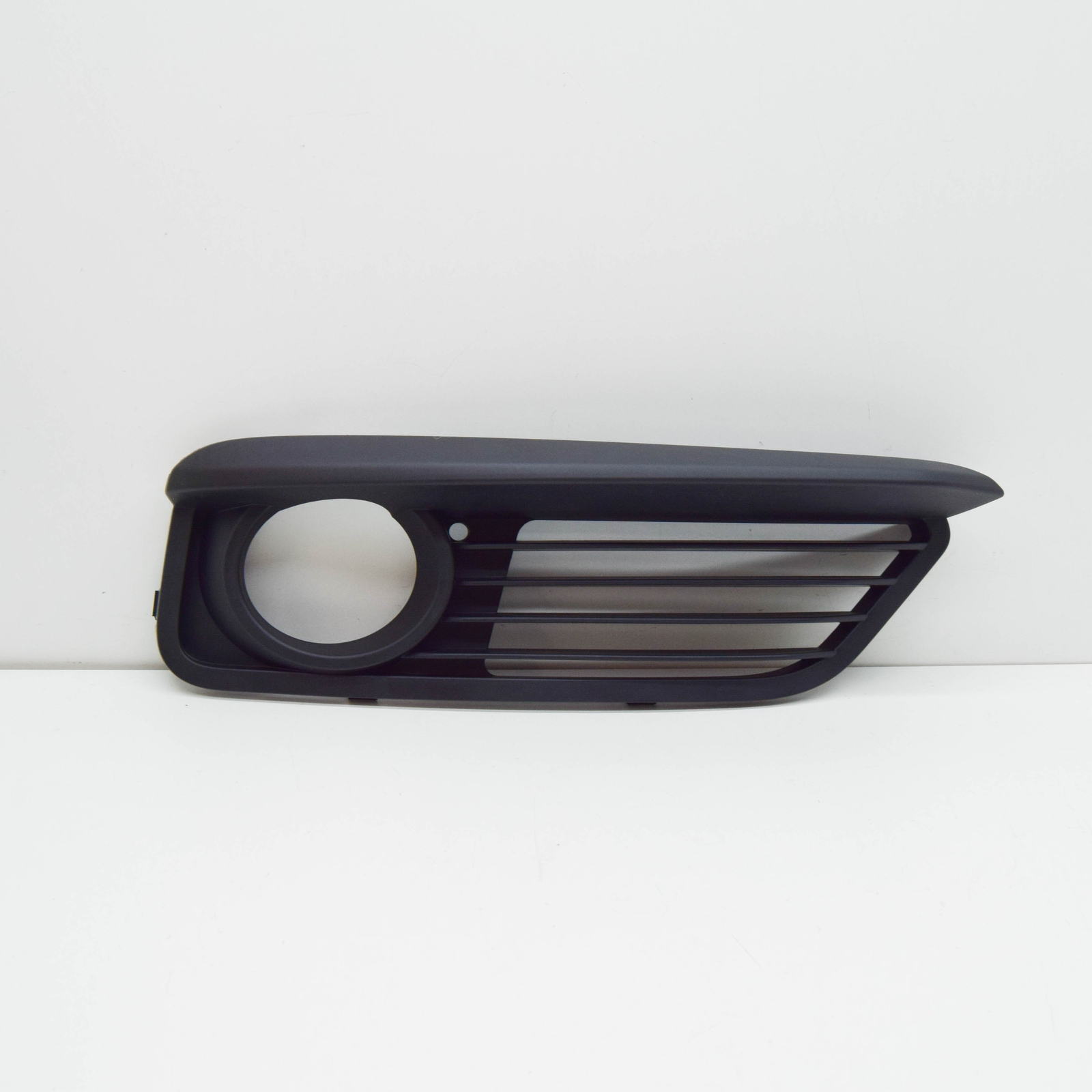 BMW 1 F21 Front Right Bumper Lower Fog Grill 51117371670 7371670 NEW ...