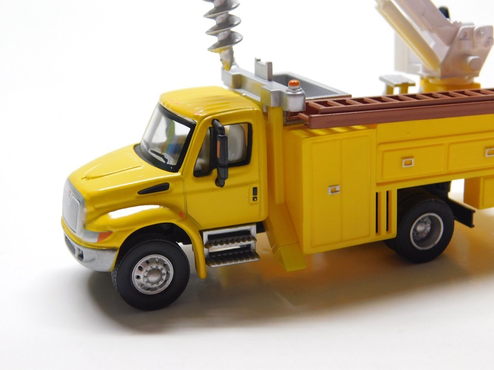 HO SCALE 1/87 INTERNATIONAL YELLOW ALTEC DRILLING TRUCK FOR MODEL TRAIN ...