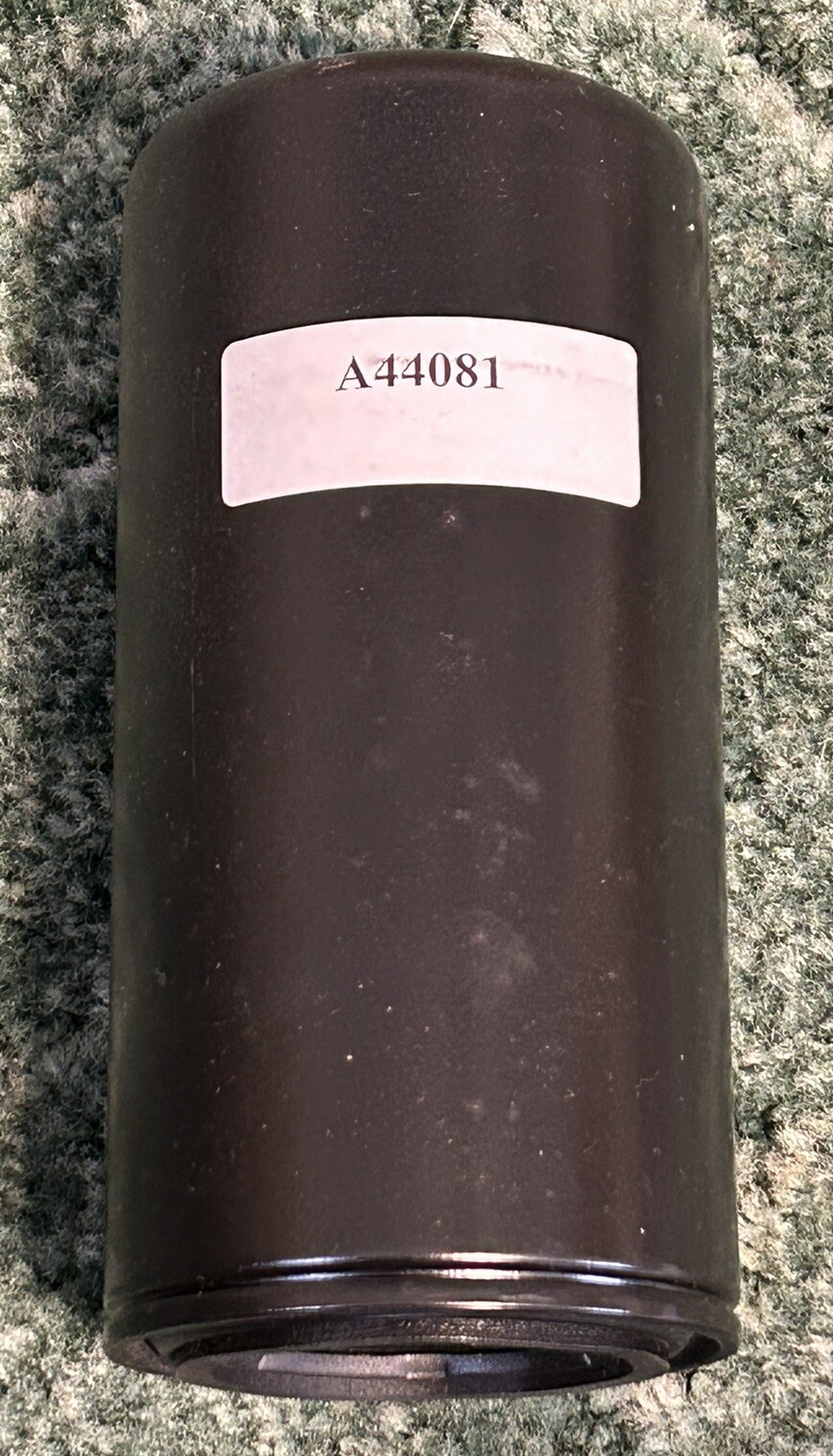 A44081 - A New Original Oil Filter For A Case 1570, 2090, 2094, 2290 ...