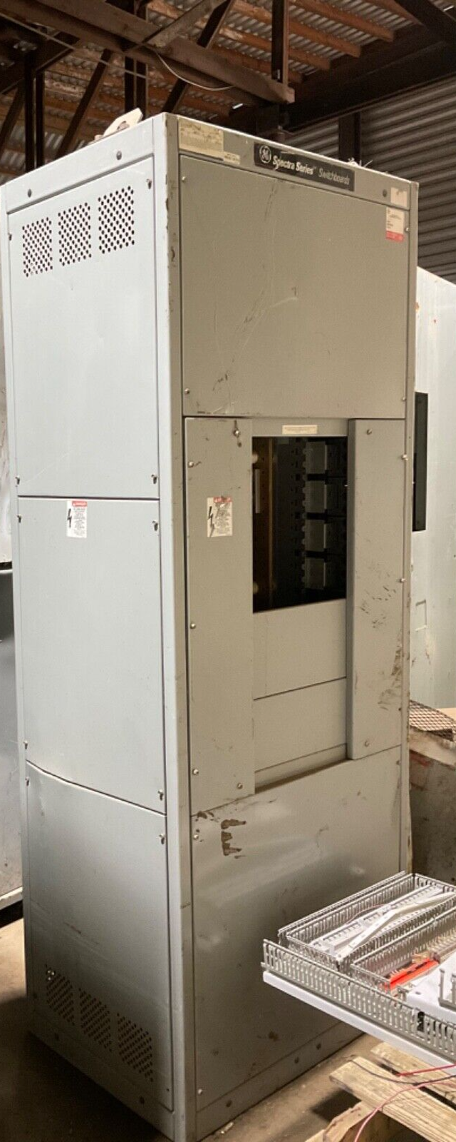 GE Spectra 6620395D01 apnb bolt in spectra Panel 400 A 480V No Breakers ...