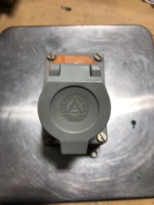 Receptacles & Outlets - Explosion Proof