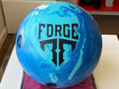USED LESS THAN 3 GAMES MOTIV Subzero Forge 15 LBS Bowling Ball SINGLE ...