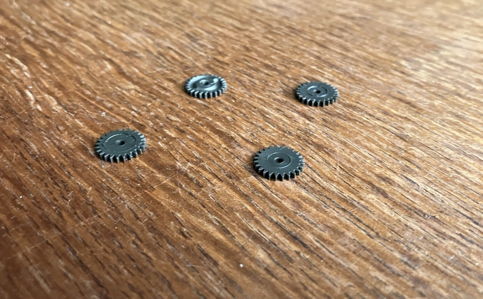 4 NMINT Vintage Aurora AFX Small Hole Idler Gears | eBay