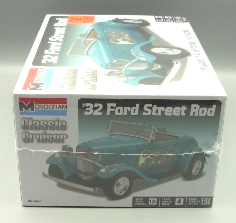 Monogram 1/24 scale 1932 Ford Street Rod model car kit classic cruiser ...