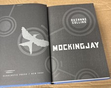 Mockingjay (Hunger Games, Book Three) by Suzanne Collins (2010 ...
