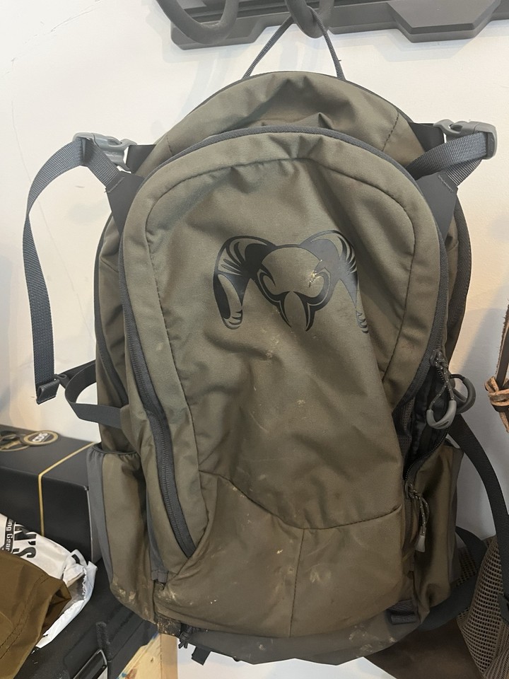 KUIU Divide 1200 Backpack Gunmetal | eBay