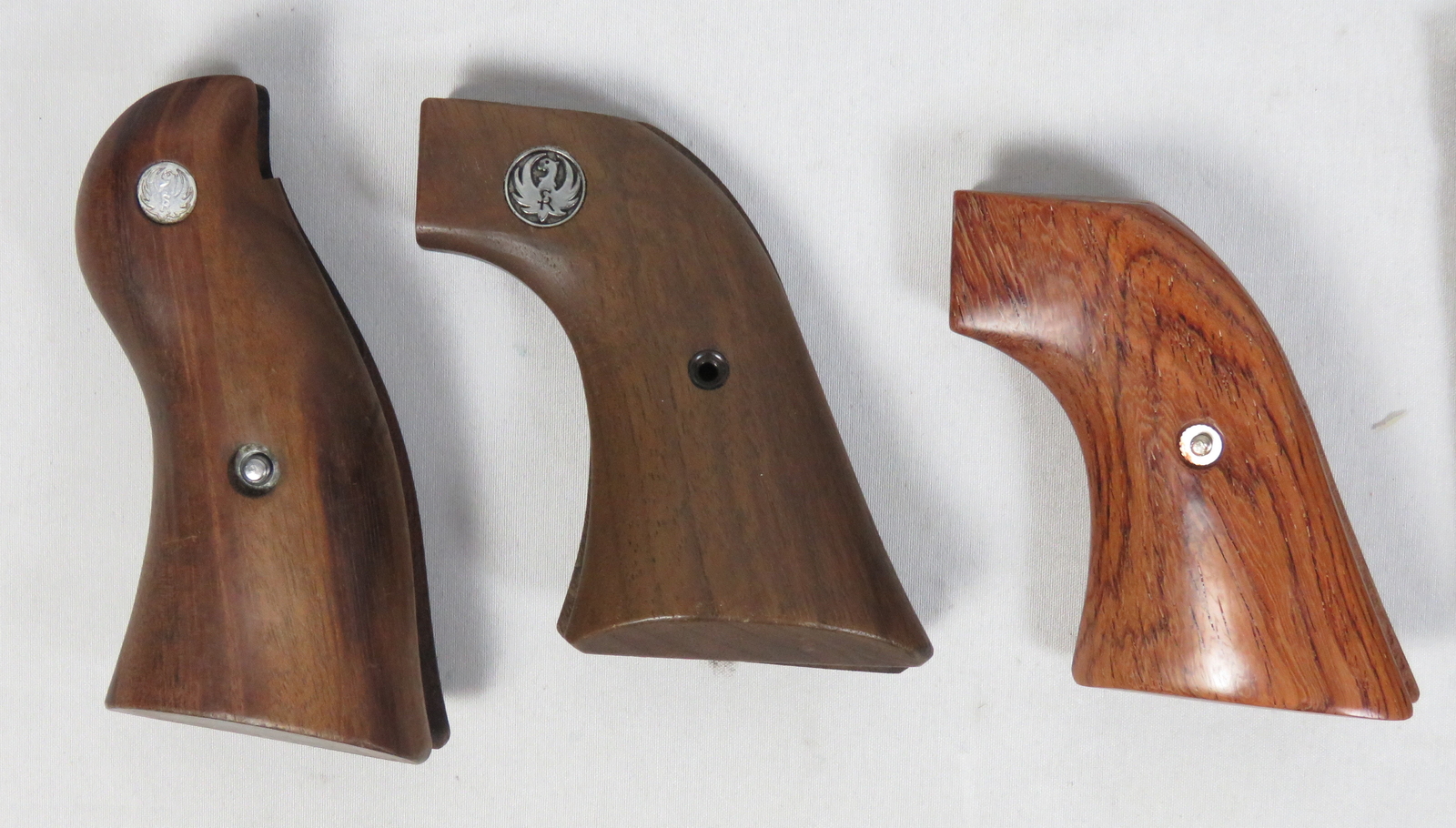 Lot of 12 Pistol Grips/Revolver Stocks Colt, Smith & Wesson, Ruger ...