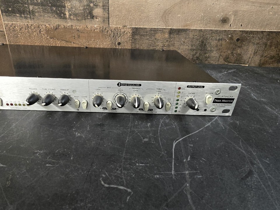 Focusrite Platinum Trackmaster Pro Preamp Recording Channel Strip ...