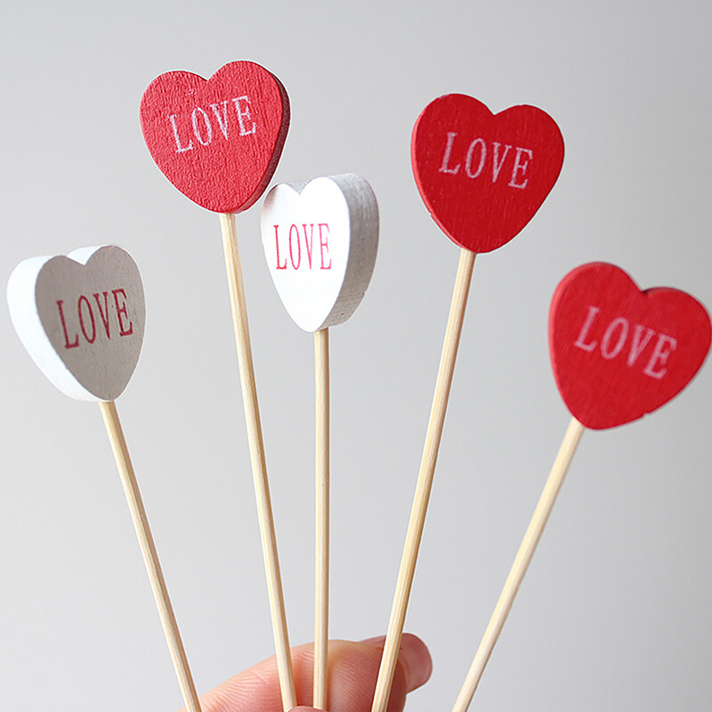100Pcs Wooden Heart-Shaped Disposable Natural Toothpicks Creative Fruit ...