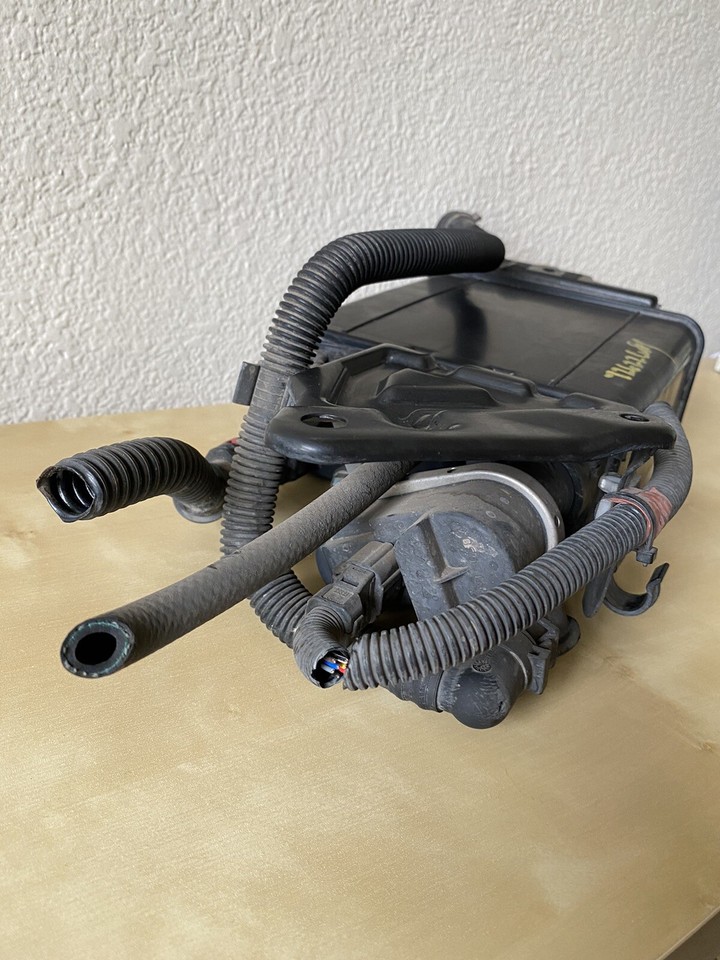 05-12 Toyota Matrix Corolla Fuel Vapor EVAP Charcoal Canister 77740 ...