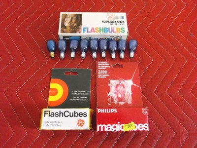 FLASH CUBE BULB LOT 9 SYLVANIA M2B BLUE DOT 6 GE PHILIPS FLASHCUBES 24 ...