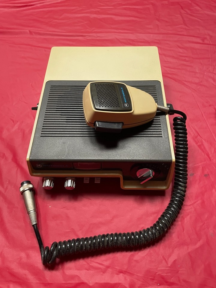 Motorola CB Radio model T4002A | eBay