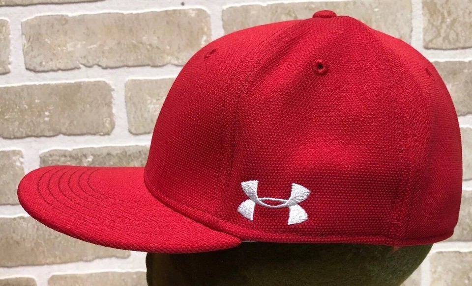 Under Armour UA Red 4 Way Stretch Hat Cap Fitted Size Medium ...