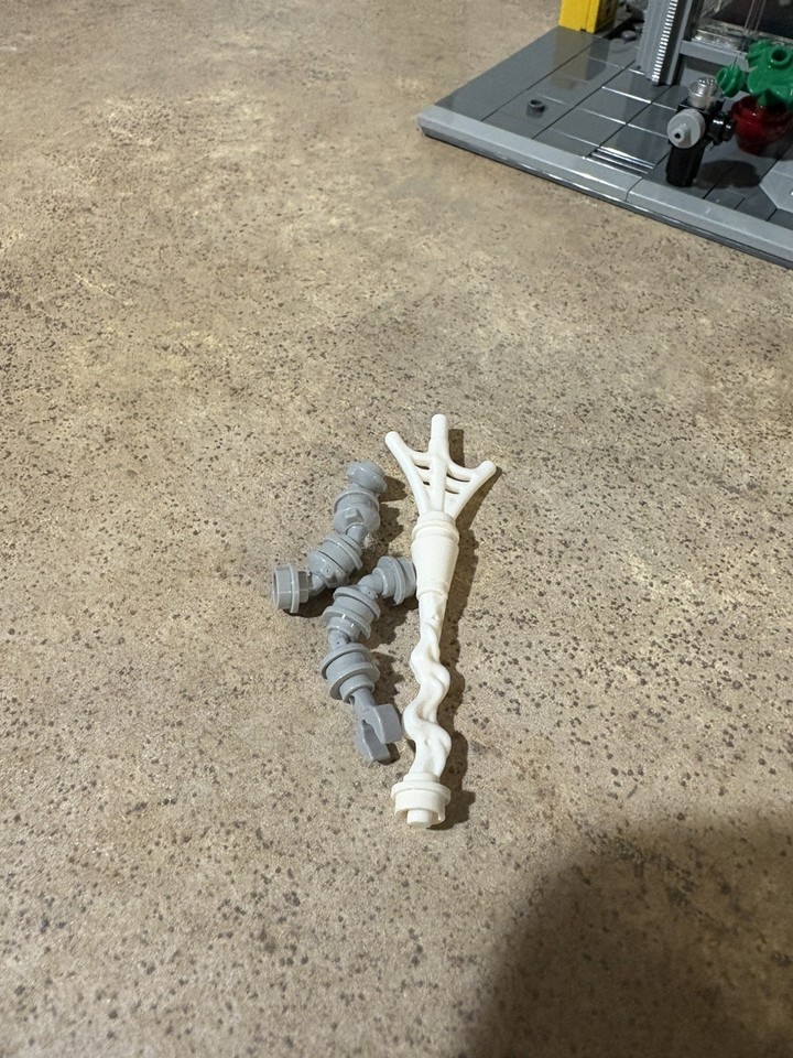 LEGO Super Heroes: Daily Bugle (76178), near complete. See Description ...