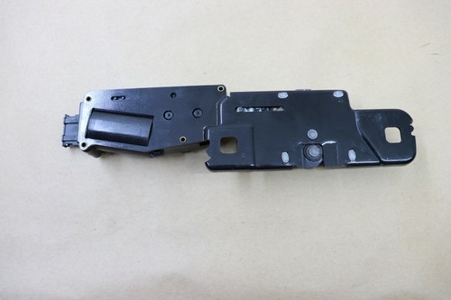 12 13 AUDI A7 3.0 REAR TRUNK LID LOCK LATCH STRIKER PLATE UNIT ...