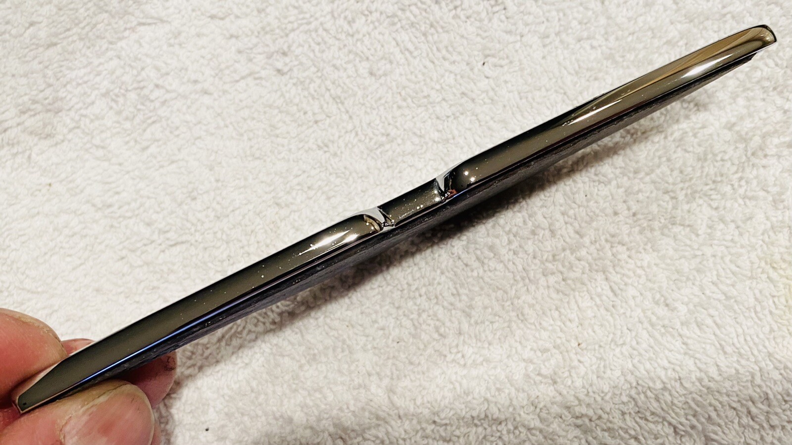 2004-2019 Aston Martin DB9 Bonnet/Boot Badge in White/Green 4G43-407A74 ...