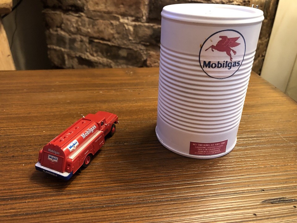 Ho Scale Mobil Oil Tank 🛢️ & Oil Truck 🚚 | eBay