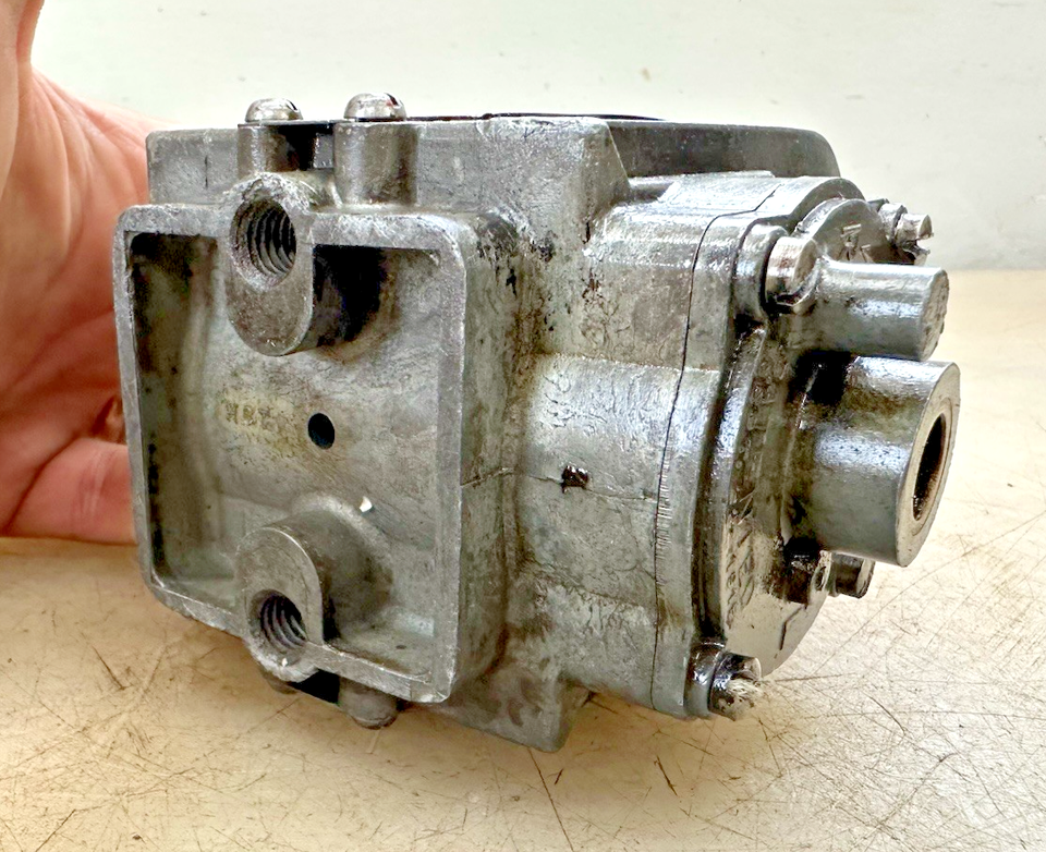 VERY EARLY MAGNETO for 1-1/2hp 3hp 6hp JOHN DEERE E GAS ENGINE Hit ...