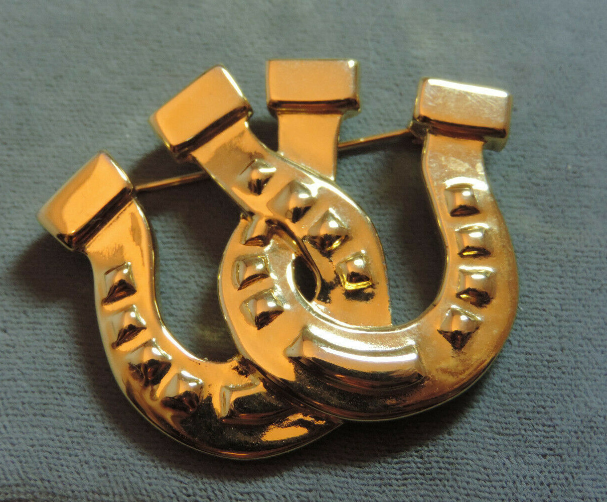 Lucky Double Interlocking Horse Shoe Horseshoe Gold t… - Gem
