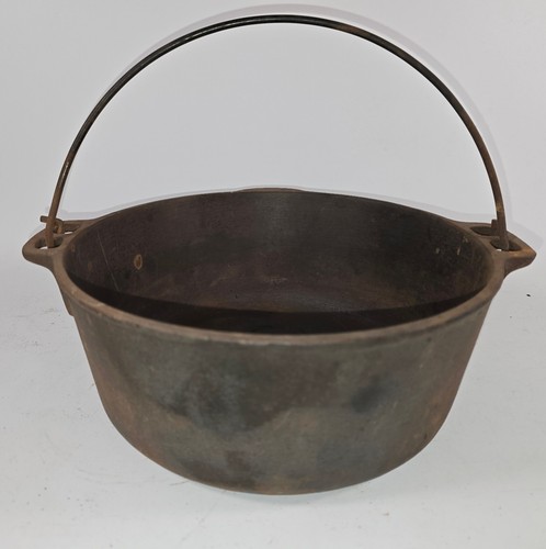 Vintage Cast Iron Dutch Oven Bottom – 5 Qt Flat Bottom w/ Bail Handle ...