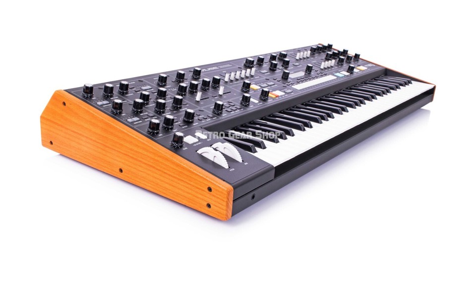 Moog Muse 8-Voice Polyphonic Analog Keyboard Synthesizer In stock Mint ...